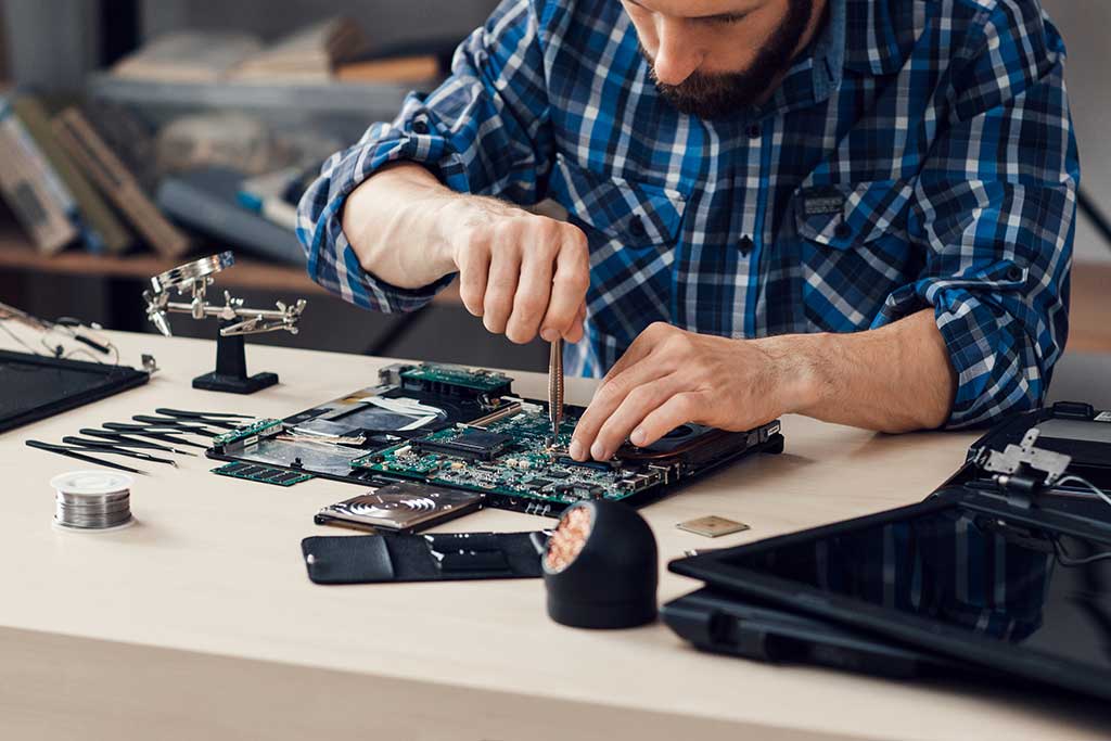 How to Find the Best Computer Repair Shops - National
